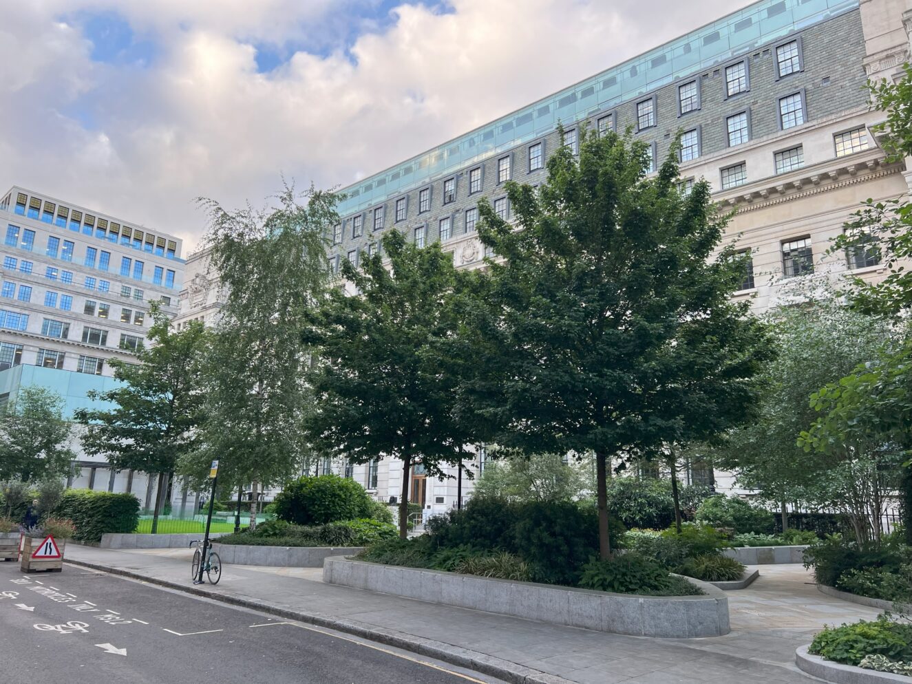 Historic London Garden Incorporates Silva Cells to Support 18 New Trees ...