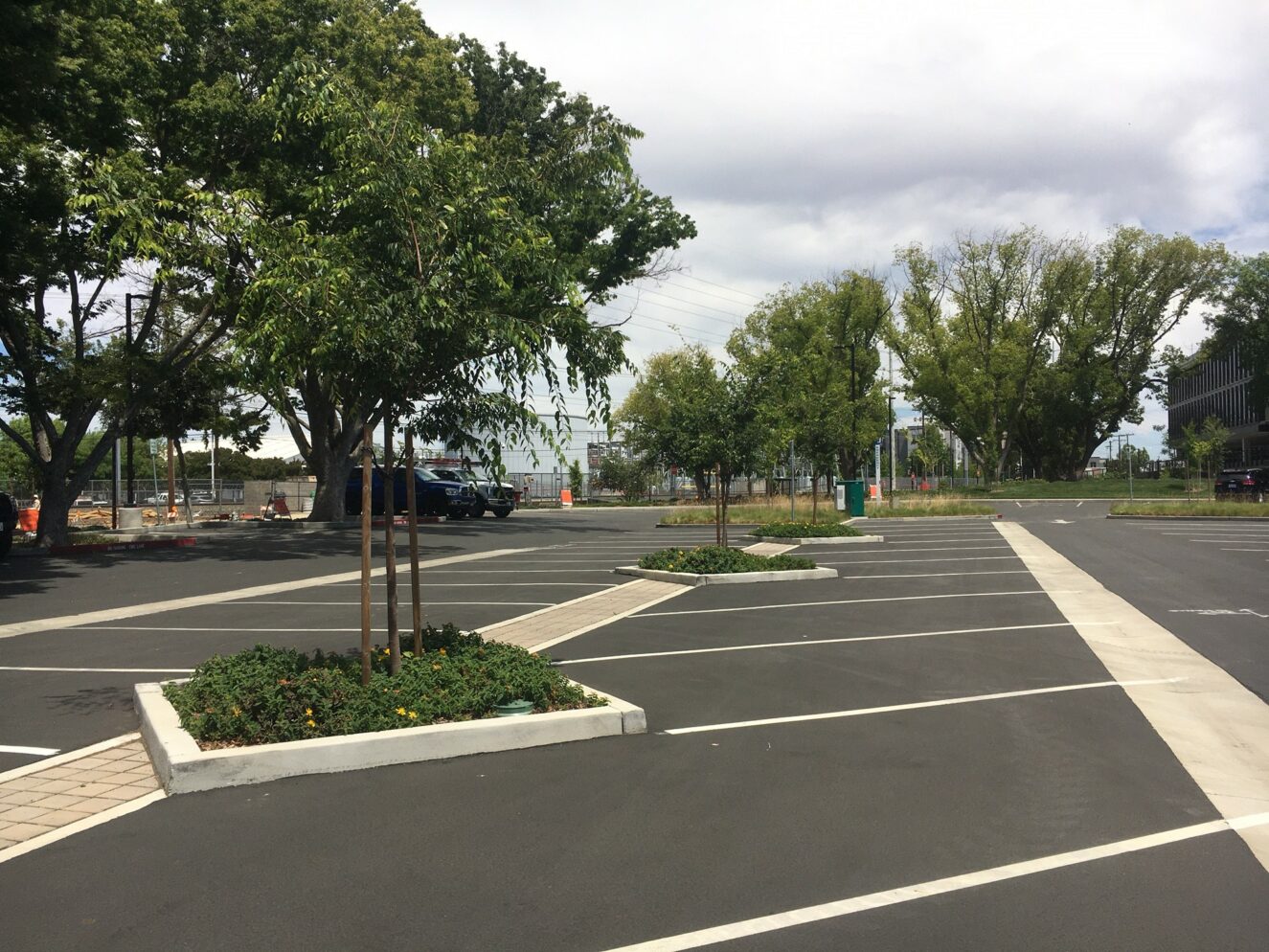 SMUD HQ in Sacramento Embraces Shady Tree Coverage in Parking Lot ...