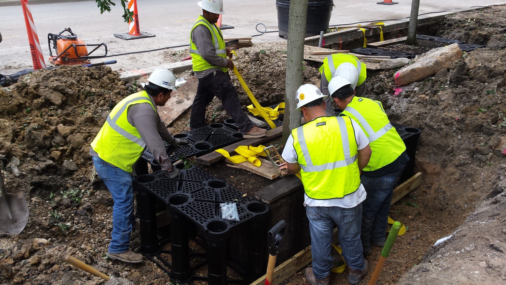 Houston’s Uptown District Upgrades Main Streetscape with Nearly 1,000 ...